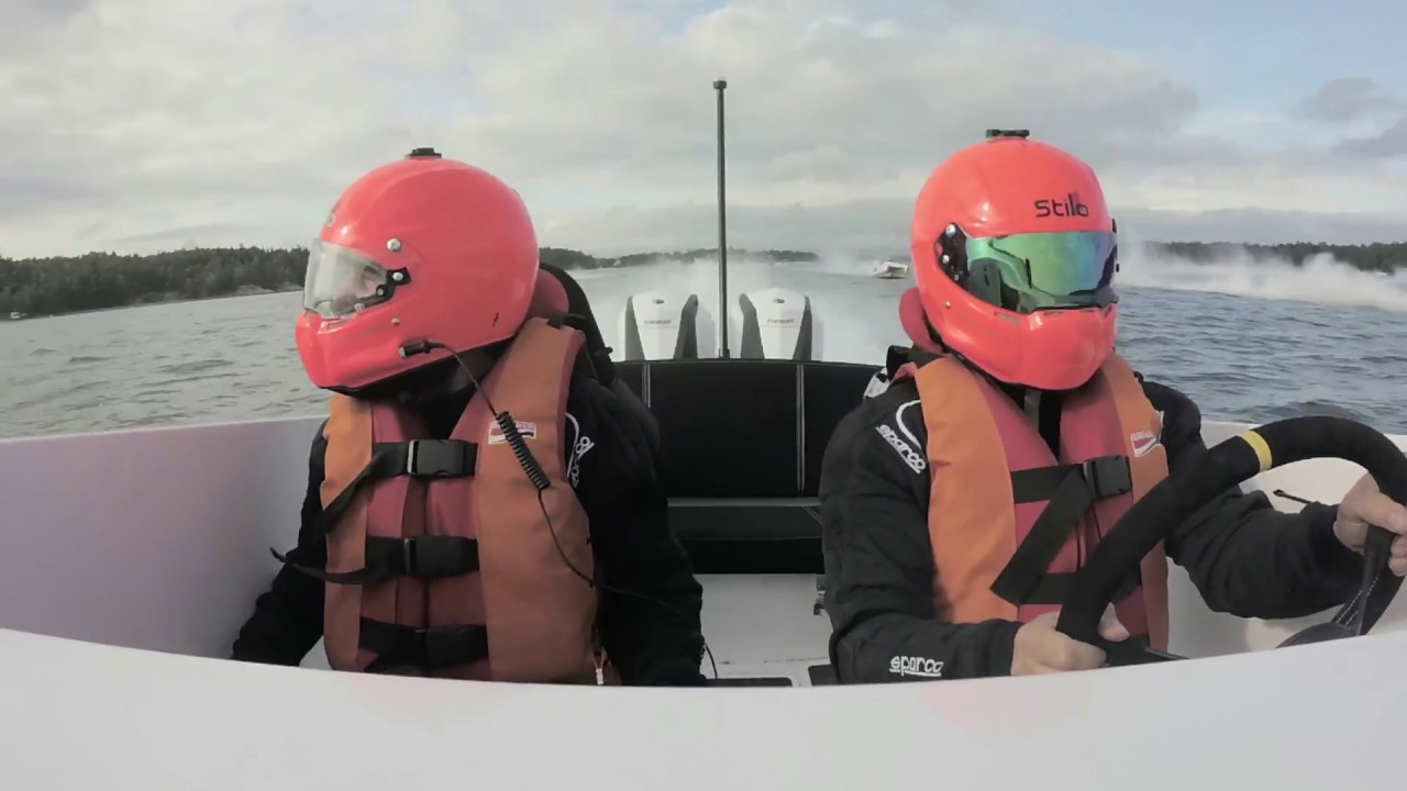 Nitra Racing M-27 runs Nynäs Offshorerace 2017 - YouTube