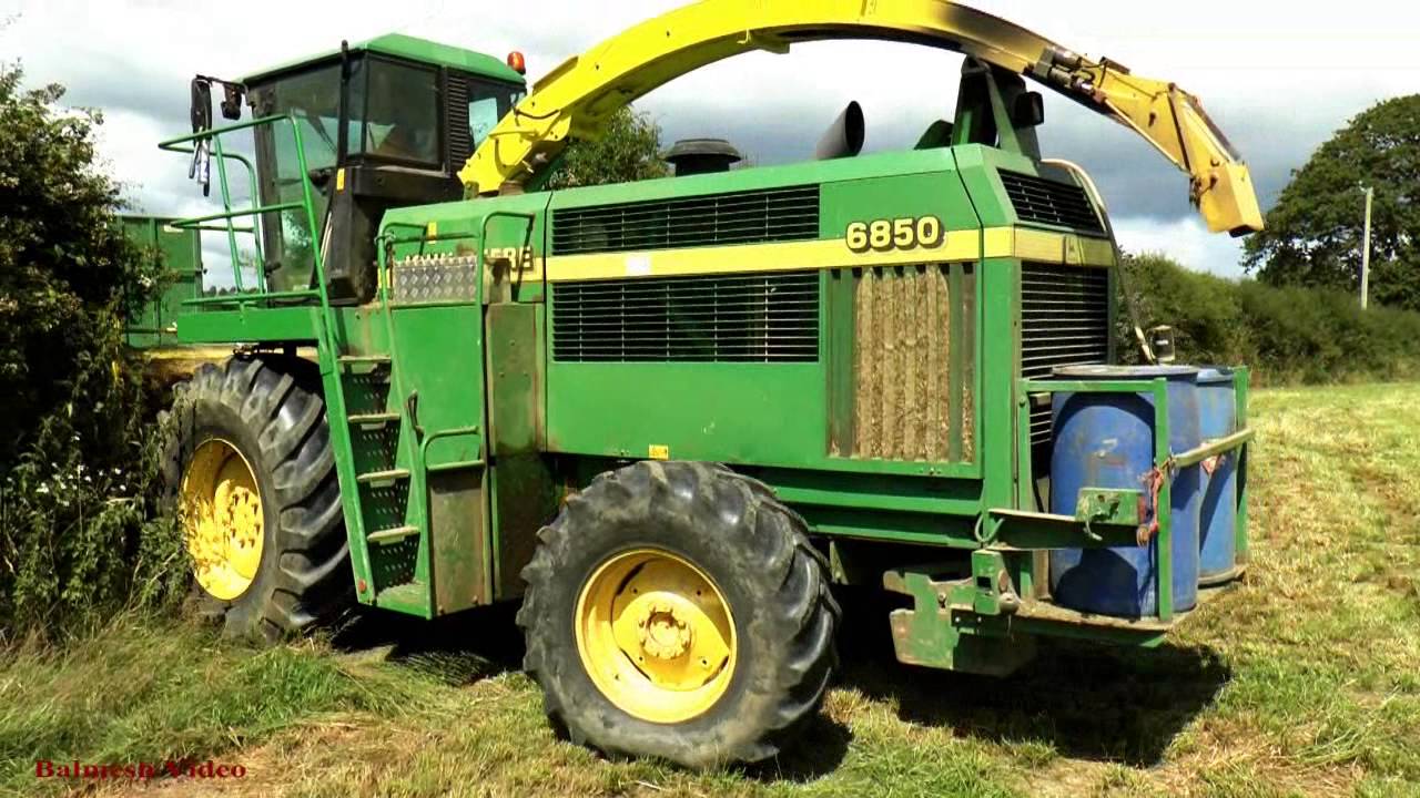 Silaging with the Classics! - John Deere 6850 and 7810 - YouTube