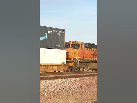RAILFANNING SHORTS BNSF 7908 Q-STOCHI MP 740 NEEDLES SUB 12-14-2023 #railfaning #railway #train ...