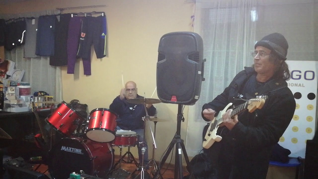 The Quienes somos BAND - YouTube