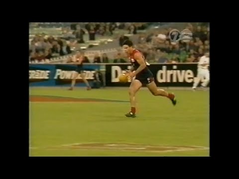 Guy Rigoni kicks his first goal for the Demons - Melbourne - 1998 Rd 2 ...