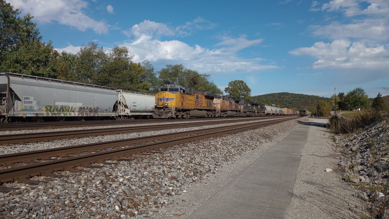 UP 7396 leads a Southbound Manifest with an NS ACE Rear DPU - YouTube