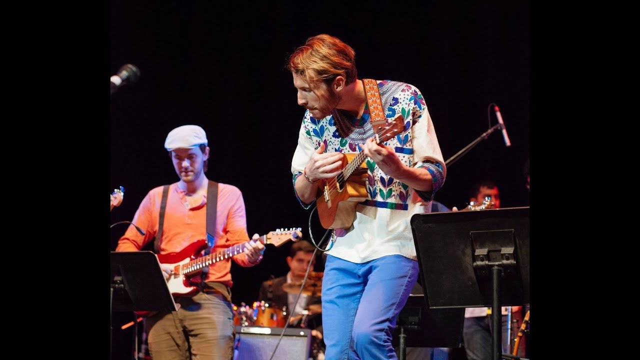 Jósean Log - La Vida La Vida (en vivo Berklee Performance Center) - YouTube