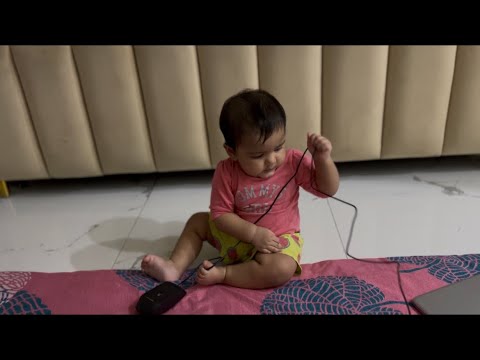 Toy 🧸 se nahi khelna he 🤦🏻| mouse se khelna h 😂😂 Meraz samreen vlogs is ...