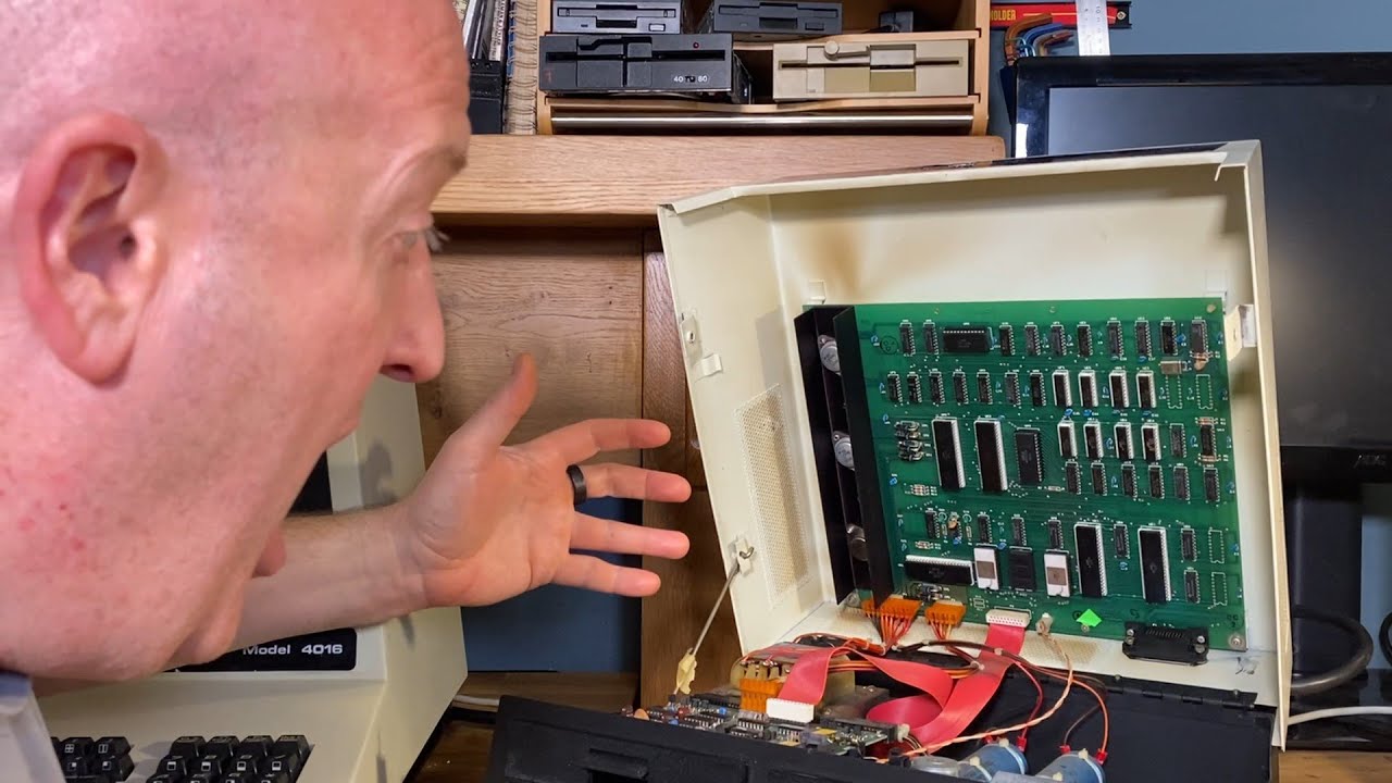 Servicing Commodore 2040 twin drive mechanisms - floppies rock ep12 ...