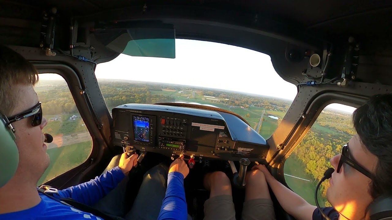 Cessna 162 flight lessons - YouTube