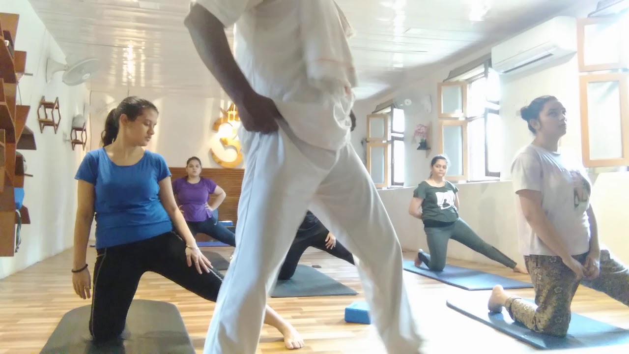 Yoga for body twisting - YouTube
