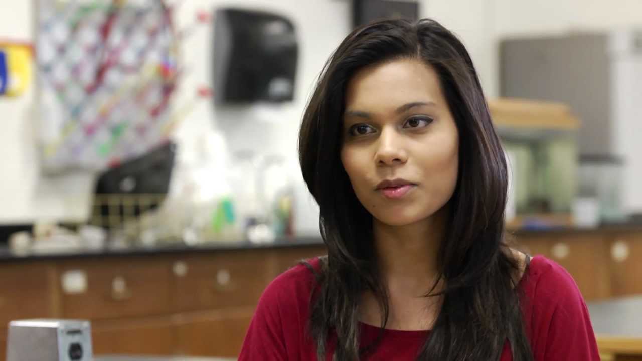 Sarah Chaudhry, '12 | Why Niagara? - YouTube