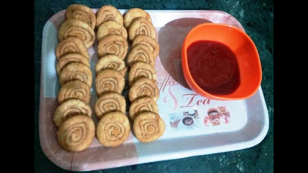 Besan & Maida's Mathri I Mathri Recipe in Hindi - YouTube