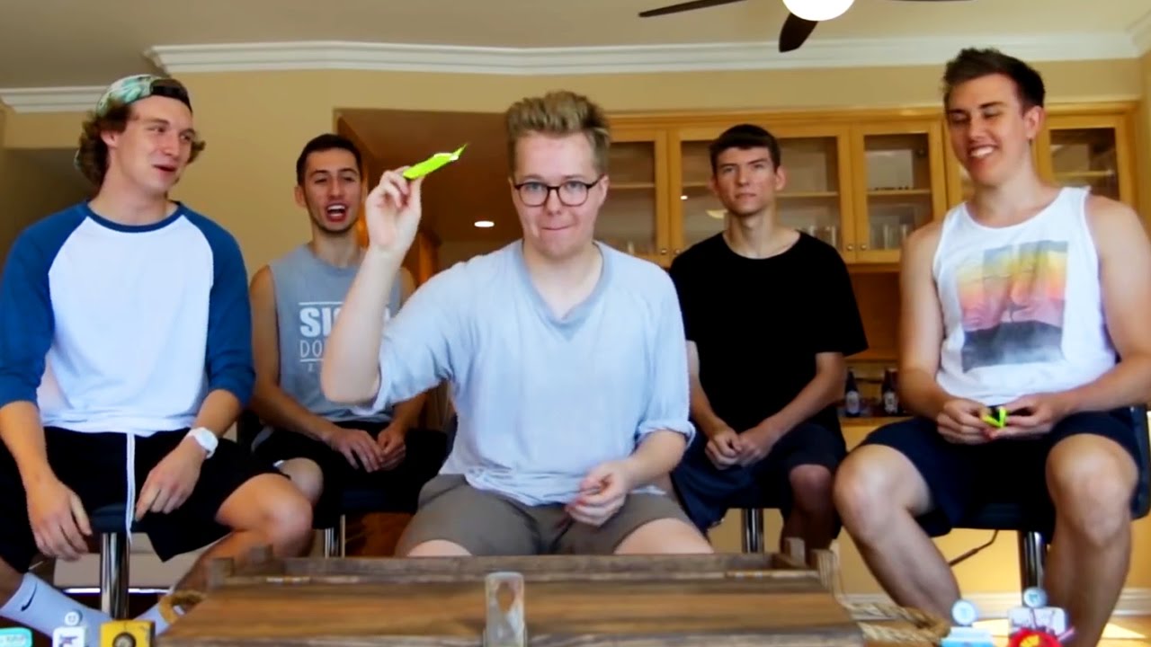Top 10 Z House Moments! - YouTube
