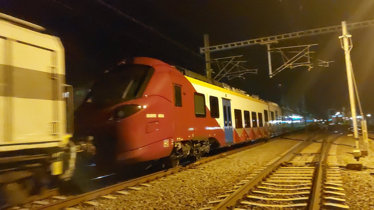 Prima rama Alstom coradia, spre București Nord - YouTube