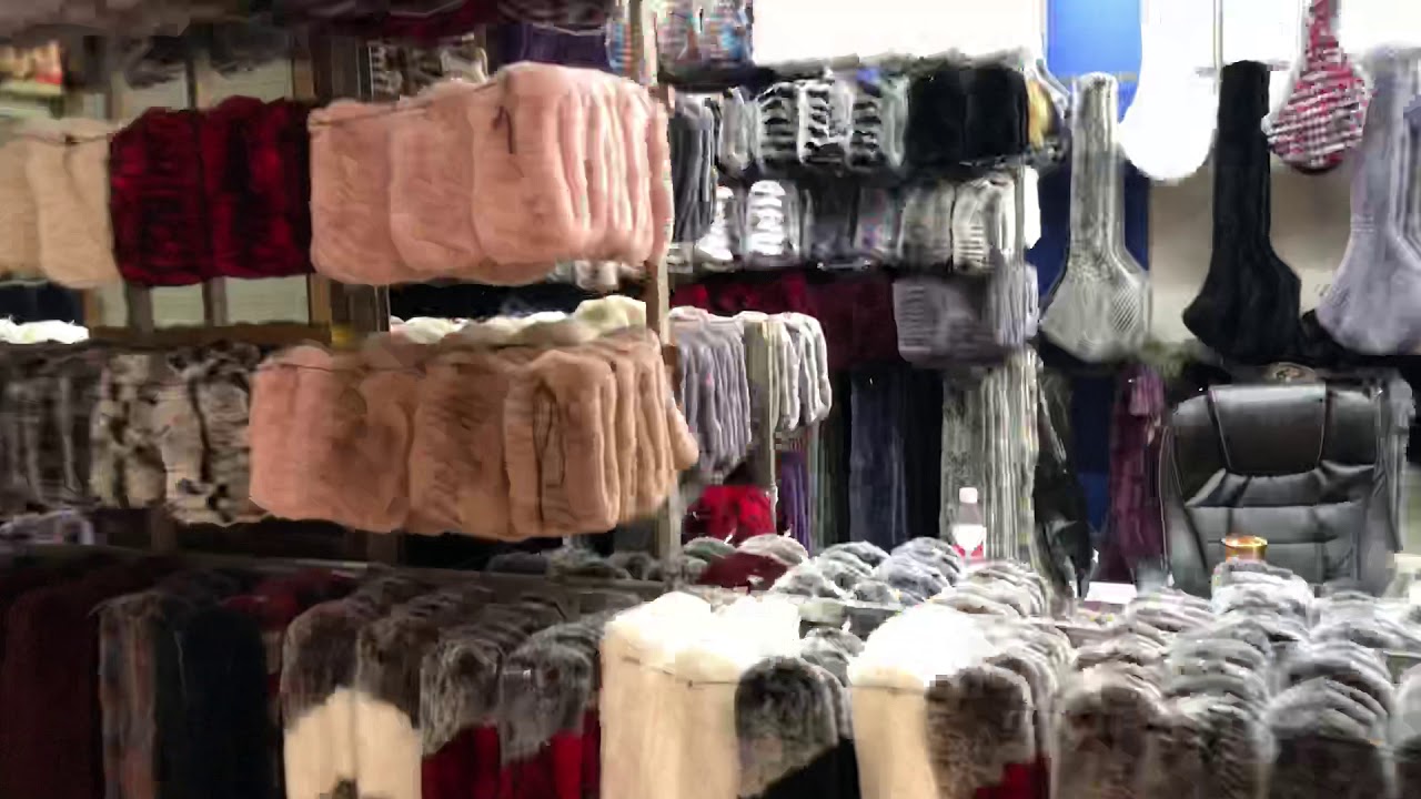 China's fur trading market - YouTube