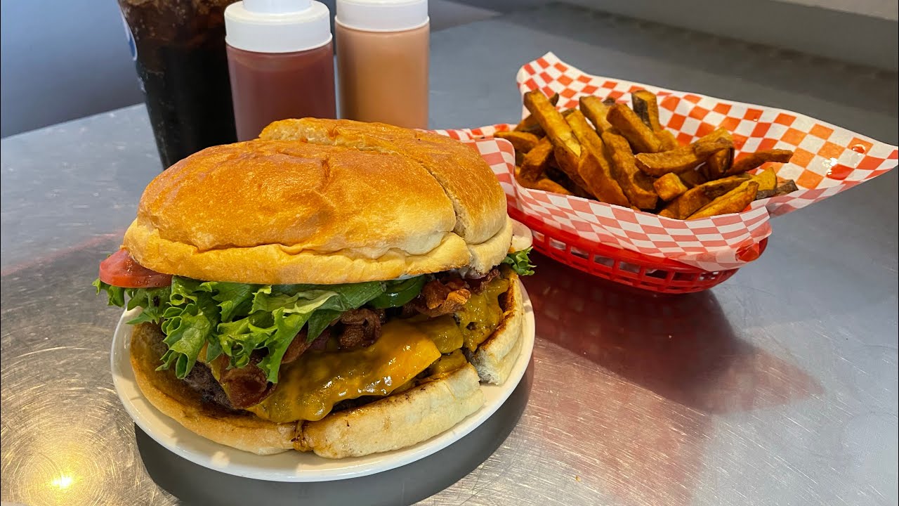 Big Jud’s: 2lbs Burger - YouTube