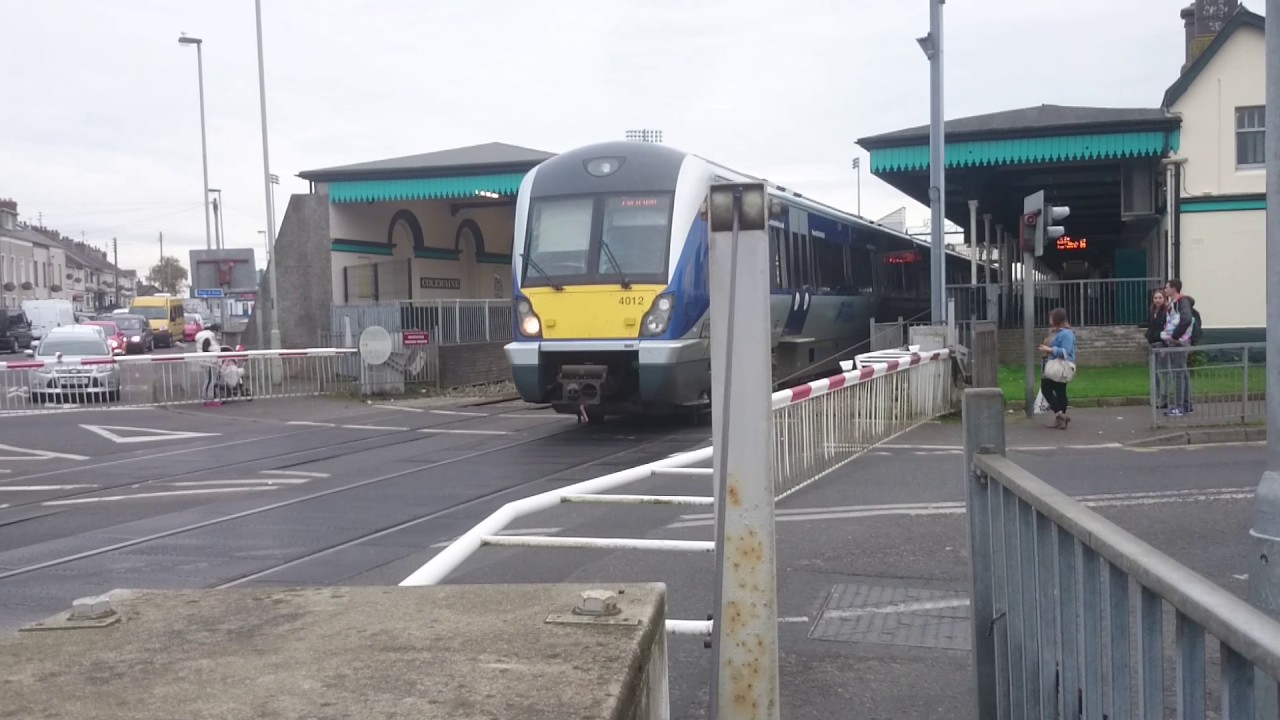 4012 receiving the Portrush Branch token at Coleraine station - 30th ...