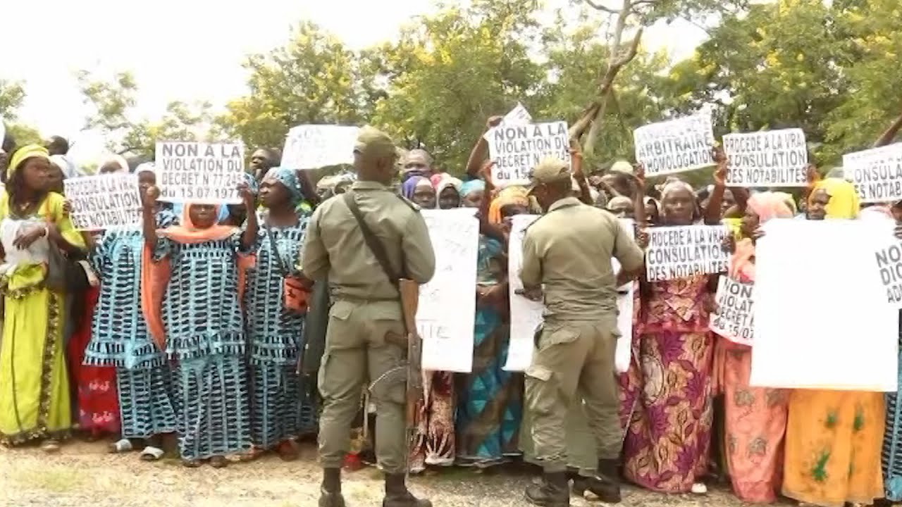MOKOLO: LES POPULATIONS CONTESTENT LA NOMINATION D'UN CHEF - EQUINOXE ...