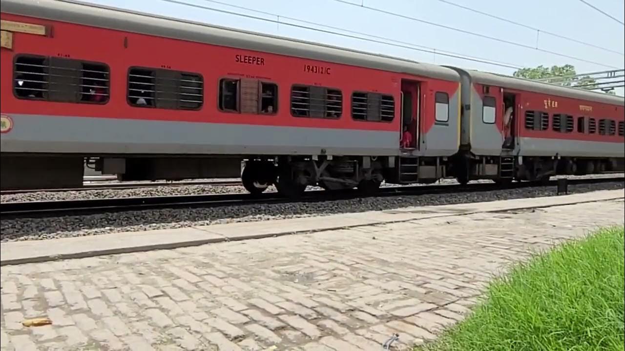 हावड़ा जोधपुर एक्सप्रेस LHB crossing | Howrah Jodhpur bikaner express delhi howrah route 3557 ...