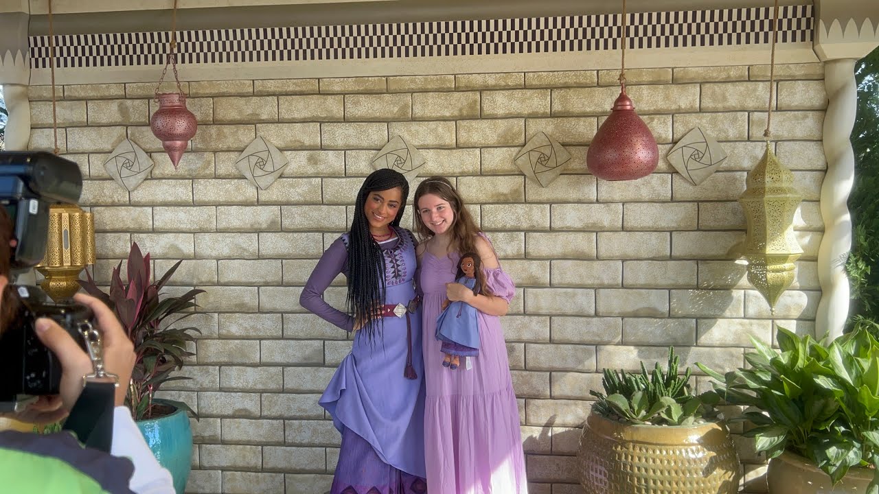 Emma Meets Asha From Disney’s Wish Movie | Walt Disney World | Emma ...