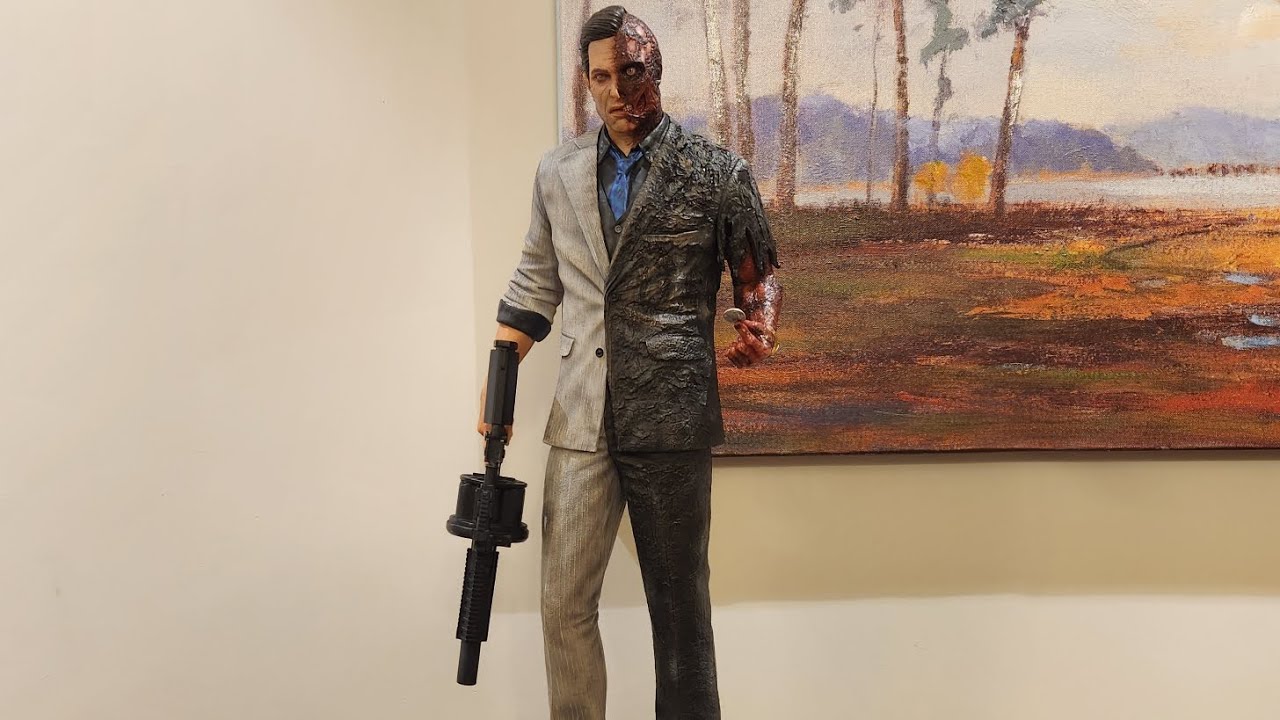 Prime 1 Studio Two-Face Exclusive 1:3 scale statue - YouTube
