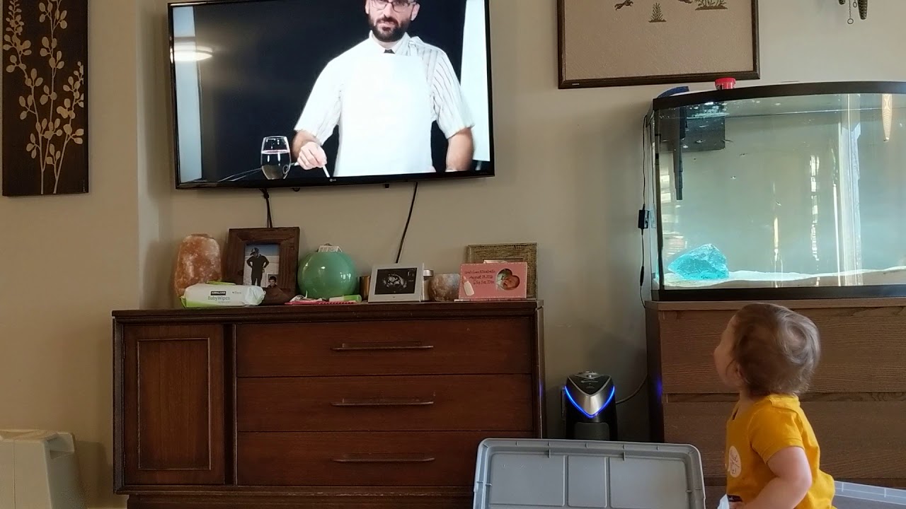 My Daughter Likes Watching Michael from VSauce Suffer - YouTube