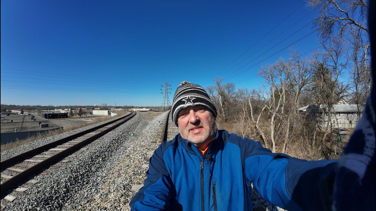 Hobo Shoestring Rail Fanning Train Spotting in Harrisburg Pennsylvania ...