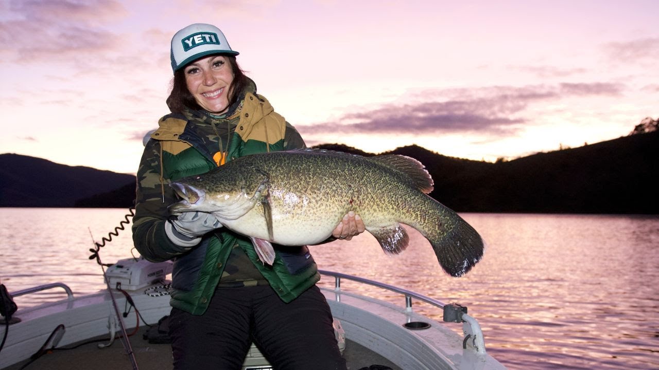 Vlog: Fishing for HUGE Murray Cod with Vokey, Ngy, Kolich, Big Bass ...