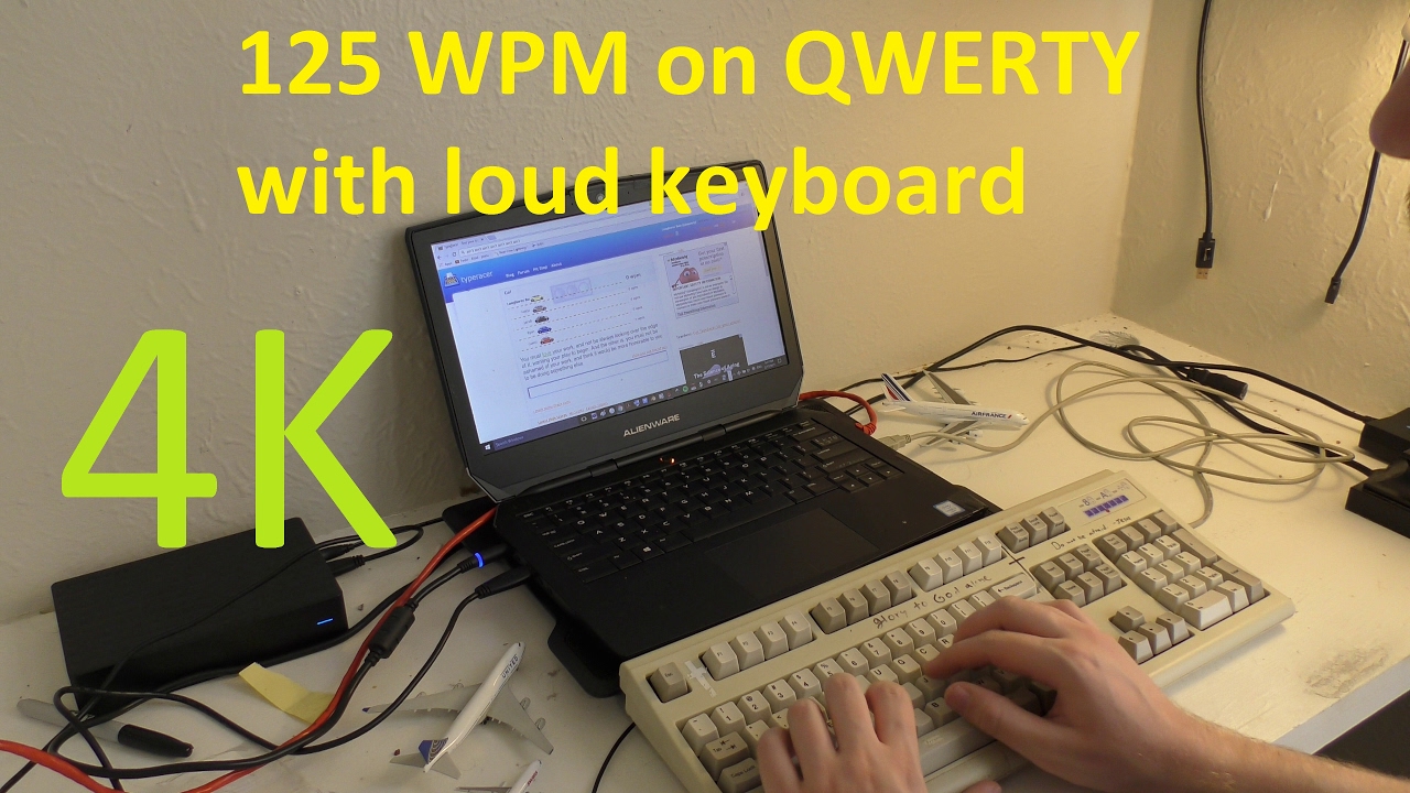 (4K) 125 WPM on loud buckling spring keyboard (QWERTY)--100% Accuracy ...