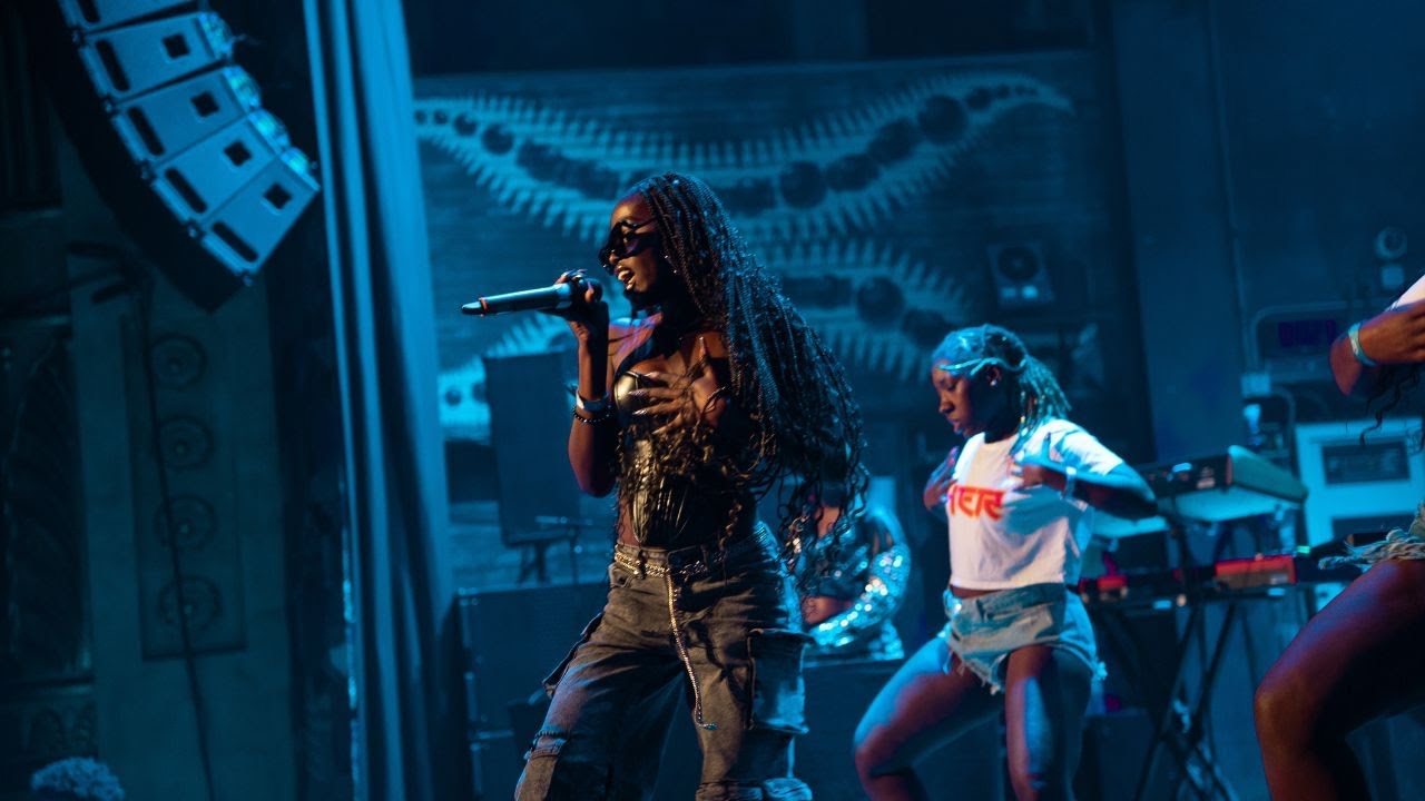 Queen Drie Live at House of Blues Chicago (Recap Video) - YouTube