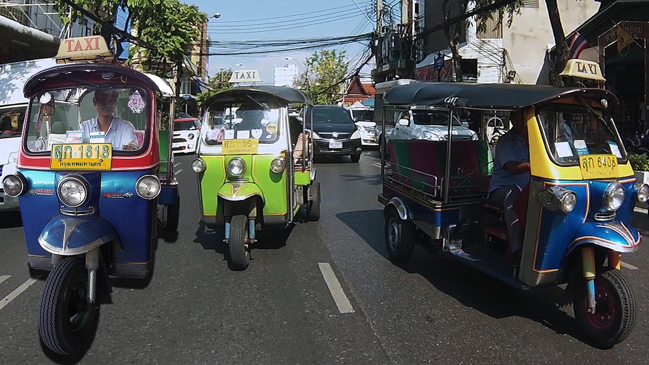 Bangkok Tuk Tuk ride in city trafic - YouTube