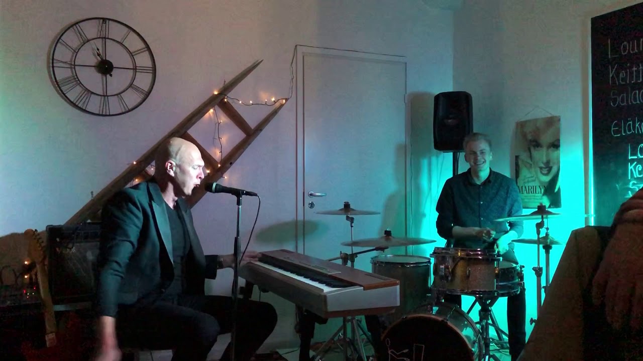 Mr. Breathless - Great Balls Of Fire - YouTube