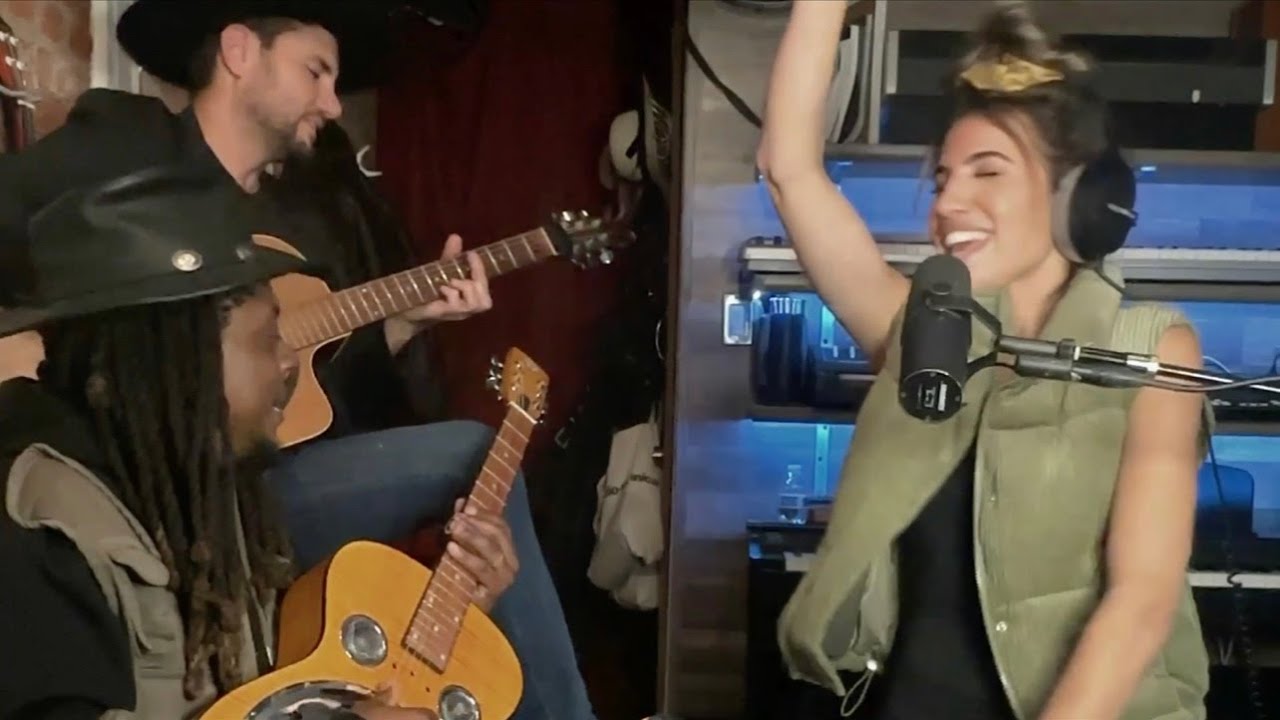 Carly Pearl - New Tricks (acoustic) feat Steve Ray Ladson - YouTube