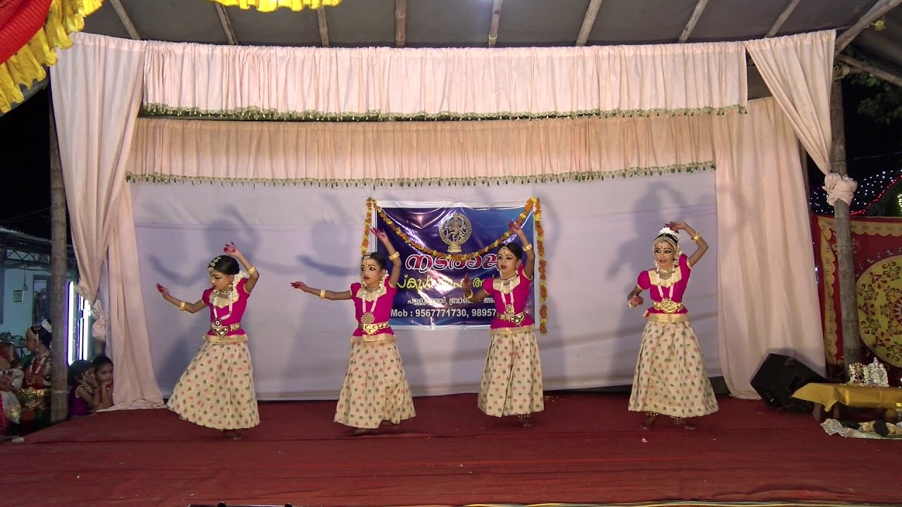 @Eranattu Temple Perumpadappu kochi - YouTube