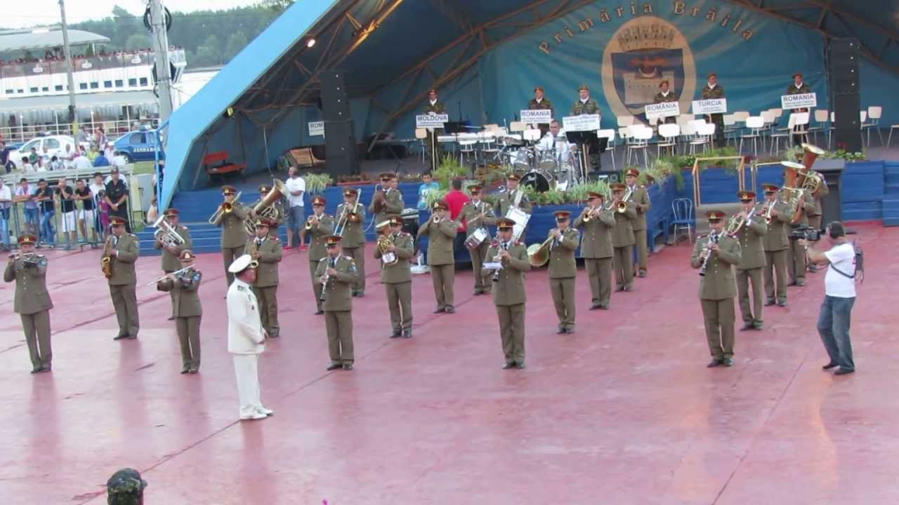 Fanfara militara - Mars militar Braila - YouTube