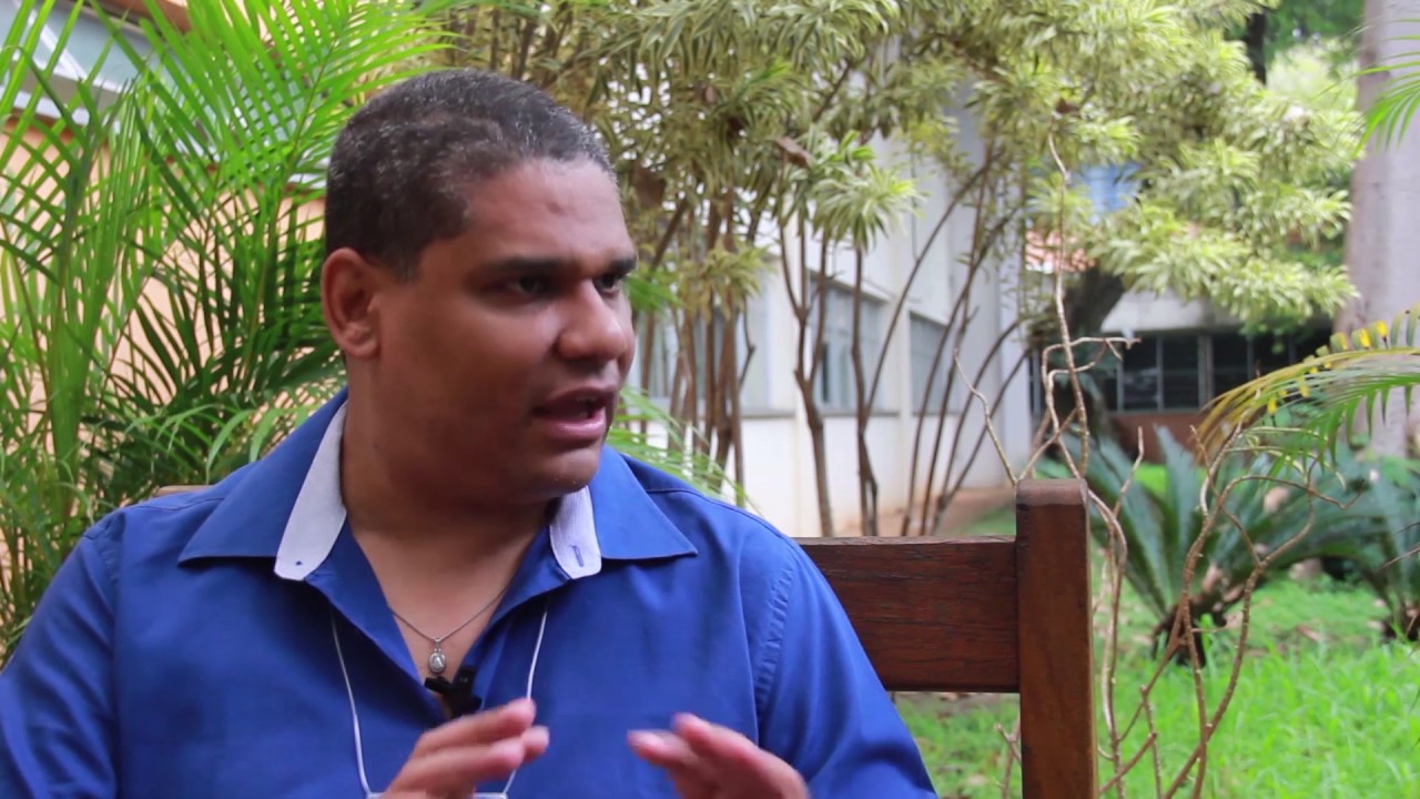 Entrevista com Robert Pereira (Base 2/Crowdtask) - YouTube
