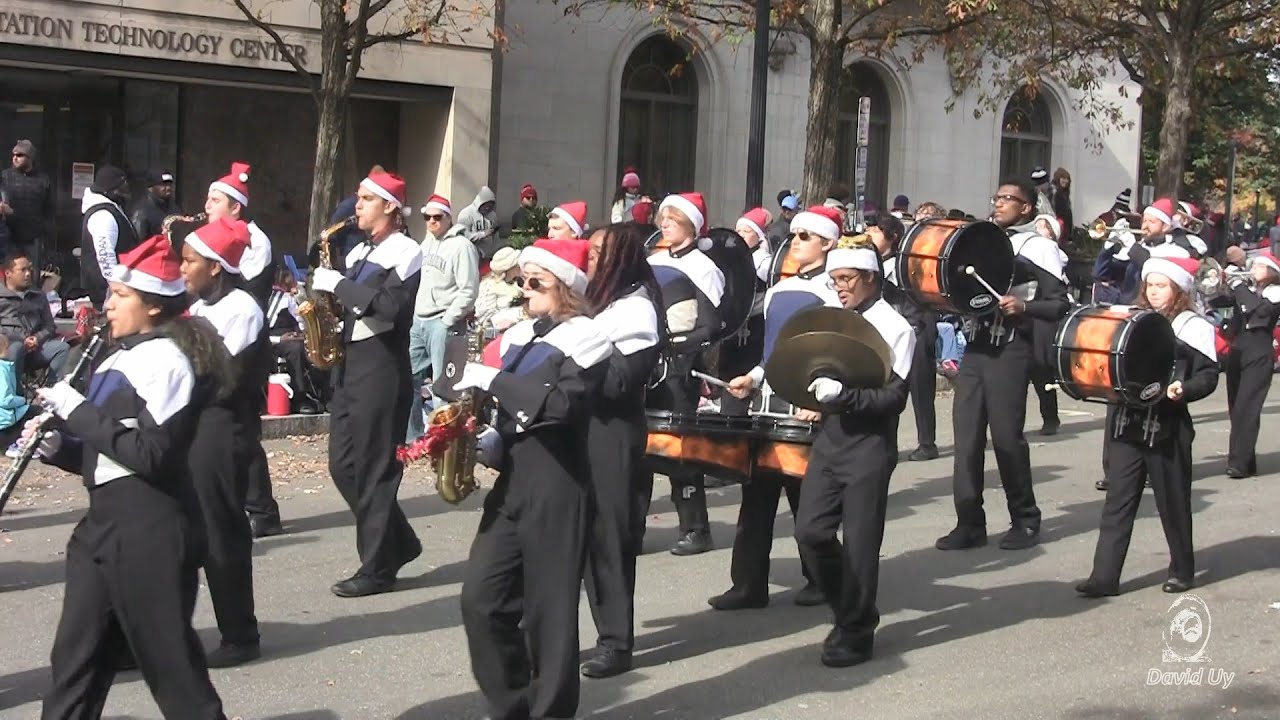 Heritage High School Marching Band in 2021 Raleigh Christmas Parade ...