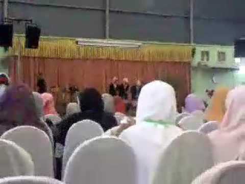 NASYID PUSAT 2015 SMA AL-WOSTO (NAIB JOHAN) - YouTube