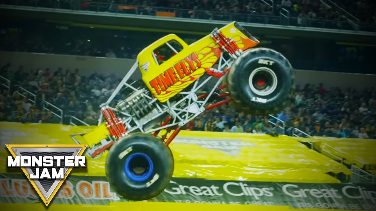 Arlington, TX Highlights | Monster Jam 2020 | Monster Jam - YouTube