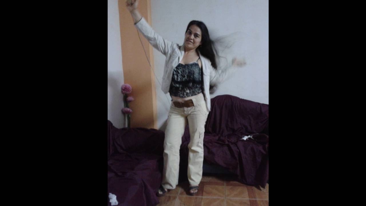 Mujer de 40 - YouTube