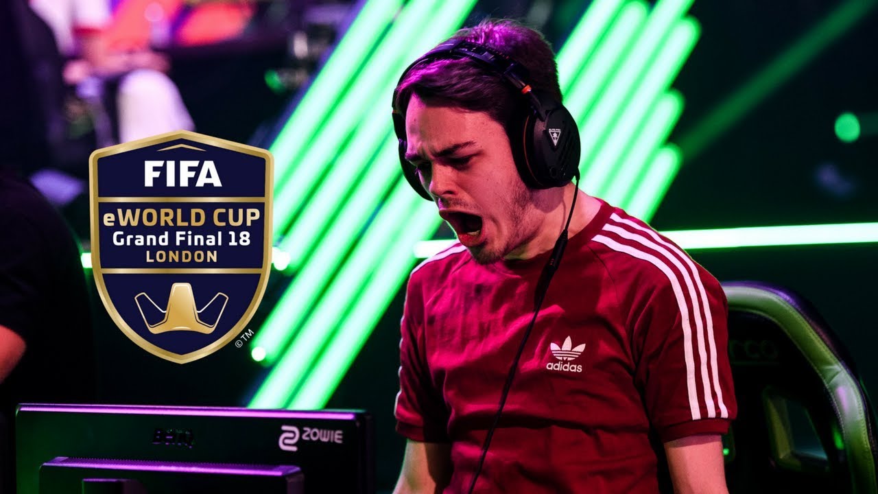 FIFA 18 | FIFA eWorld Cup Grand Final - Day 1 - YouTube