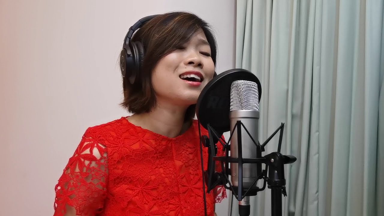 啼笑因緣 (仙杜拉) "啼笑因緣" 主題曲 作詞:葉紹德 作曲:顧嘉煇 by Angela Saik 石依湄 - YouTube