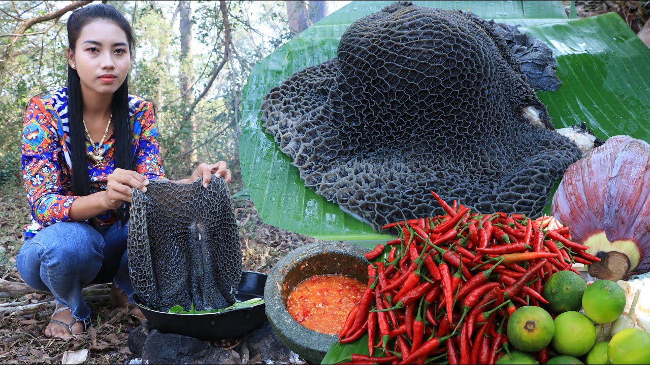 Amazing cooking cow intestine salad with vegetable and chili recipe ...