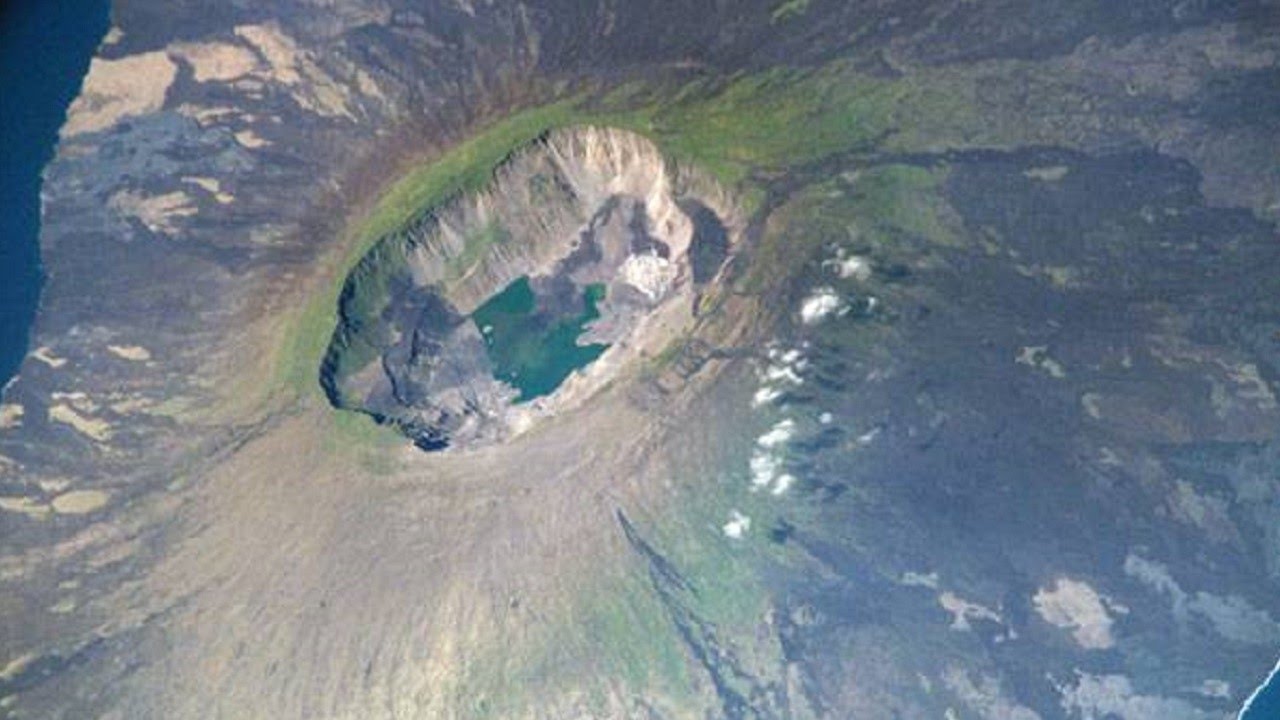 Ancient super-eruptions in Yellowstone Hotspot track 'significantly ...