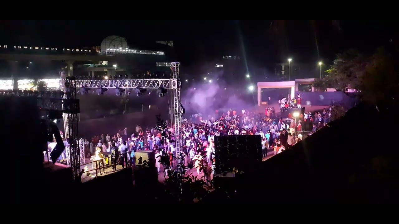Dandiya Bhide Pool Deccan 2k23 pune🙌🙌⚡😍(5) - YouTube