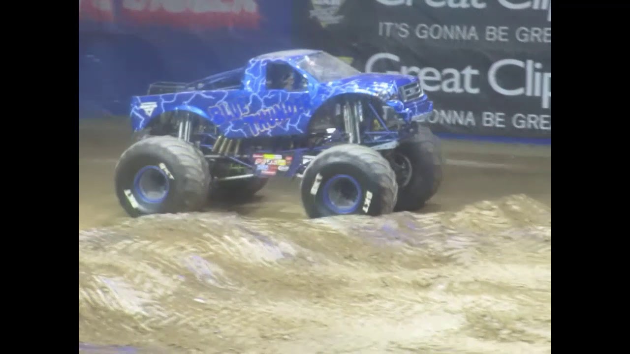 MONSTER+JAM - YouTube