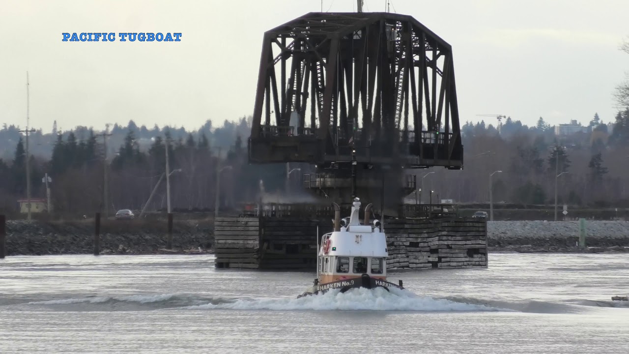 PACIFIC Tugboat Running Light 4K 2020 - YouTube