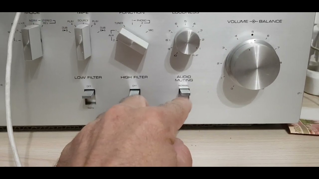 Yamaha CA-600 - YouTube