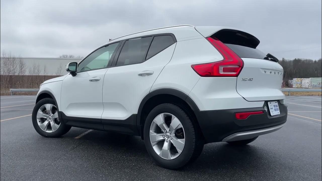 Ice White Volvo XC40 / Walkaround with Heather - YouTube