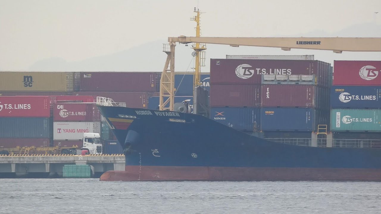 Container Ship HONOR VOYAGER 大阪港 コンテナ船 夢洲 コンテナターミナル 出港 Osaka Port - YouTube