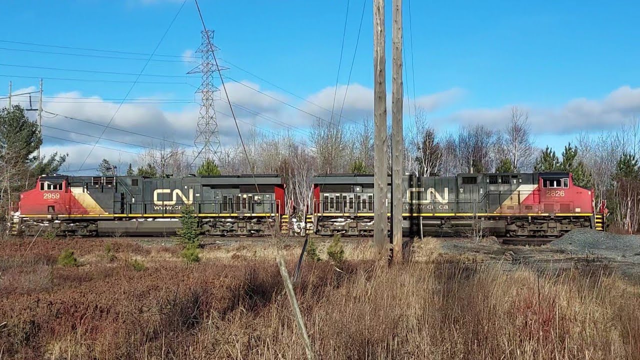 Non-PTC CN ES44AC 2826 Leads Priority Double Stack Train 100 - YouTube