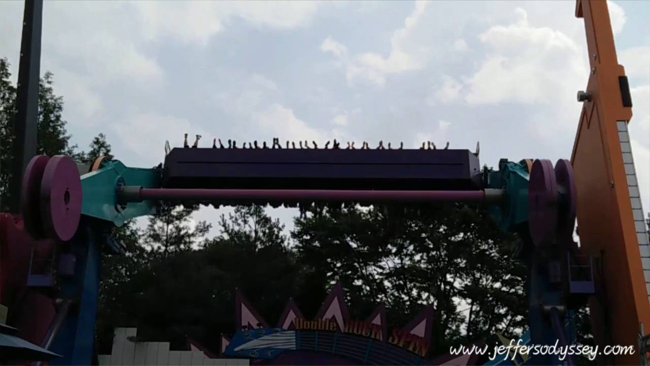 Double Rock Spin ride at Everland Resort in South Korea - YouTube