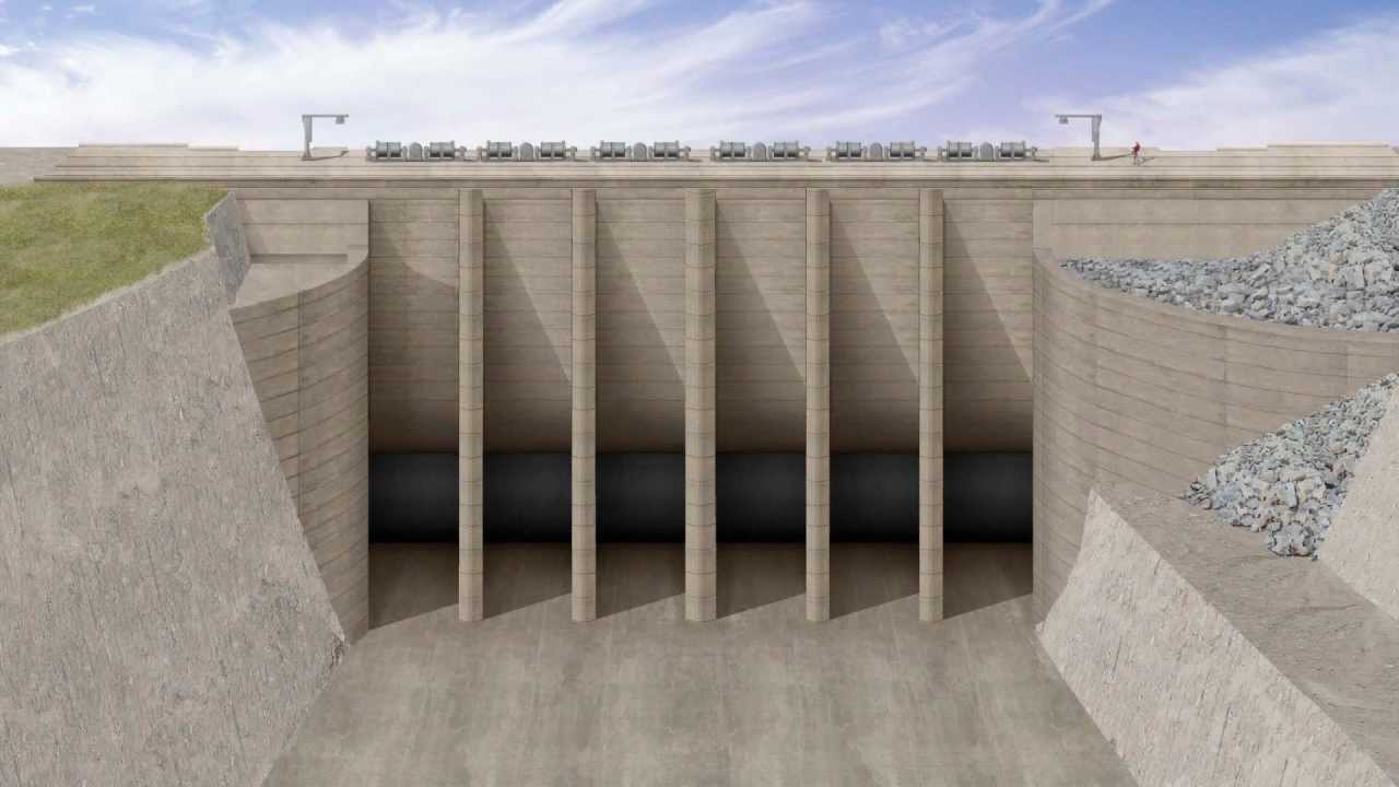 How Folsom Dam's 'second dam' will work - YouTube